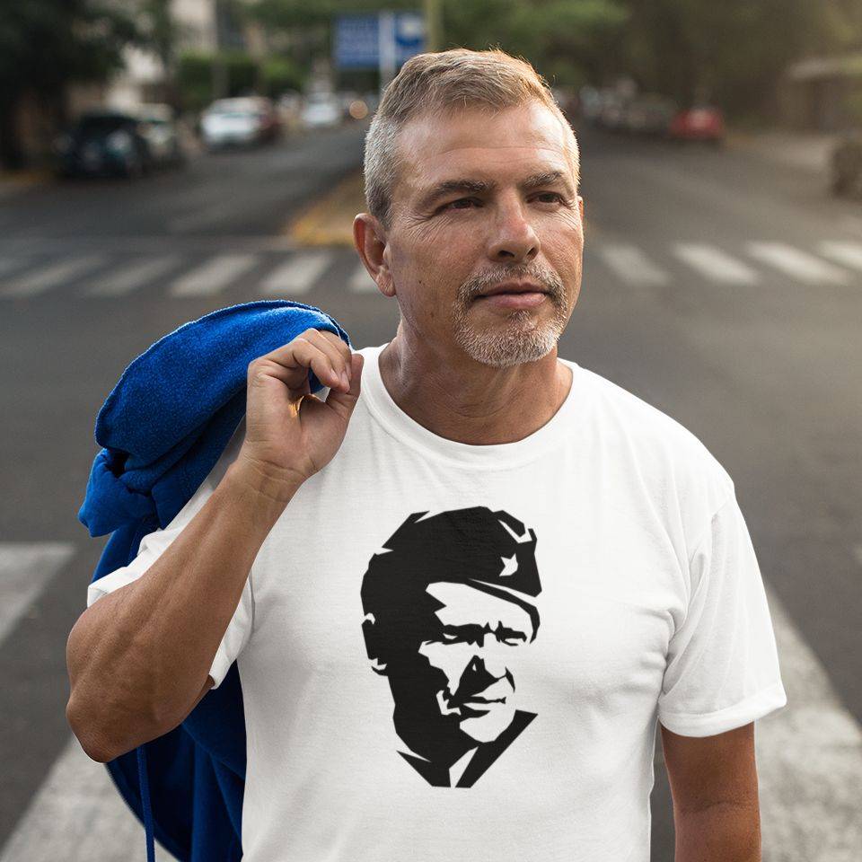 Majica za jugo nostalgike Tito partizan - Smešne majice