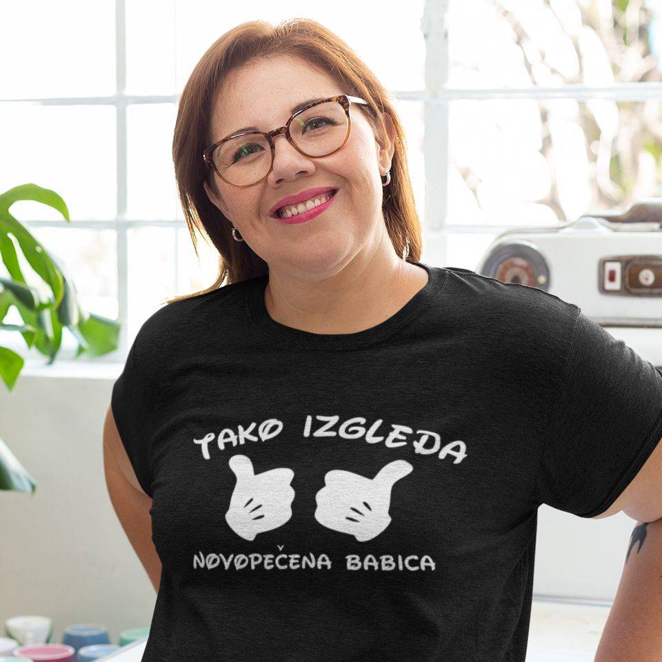 Smešna majica tako izgleda novopecena babica - Smešne majice